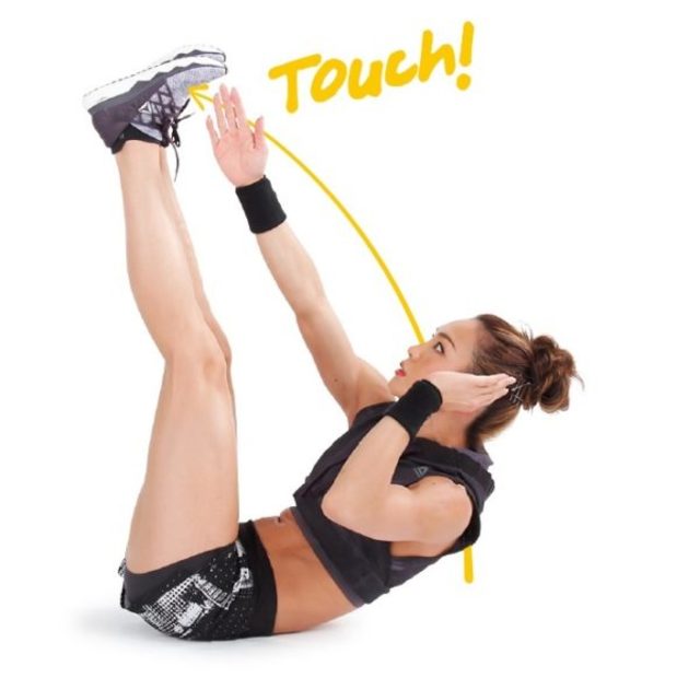 写真 (2枚目) - トレーナー・AYA直伝“くびれトレ”でヘルシーボディをGET! - LOCARI（ロカリ）