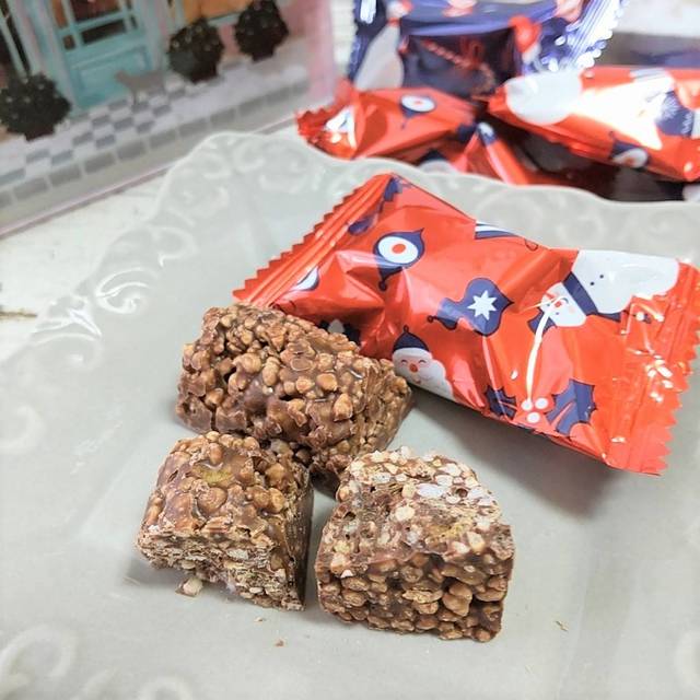 写真 (3枚目) - [KALDI]今すぐ欲しくなる！おしゃれ可愛いクリスマス缶3選 - LOCARI（ロカリ）