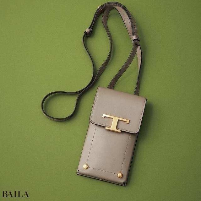 写真 (3枚目) - ボーナスで買うならこれ！ハイブランドの差がつくマルチフォンケースまとめ - LOCARI（ロカリ）