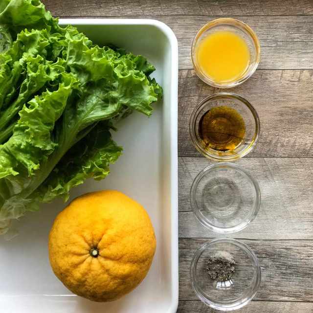 写真 (3枚目) - [macaroniレシピ部]果汁じゅわっ！夏みかんとレタスのサラダ - LOCARI（ロカリ）