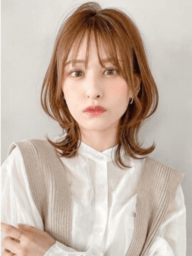 写真 (2枚目) - ズバ抜けておしゃれ！大人可愛いミディアムヘア5選〜2022初冬〜 - LOCARI（ロカリ）