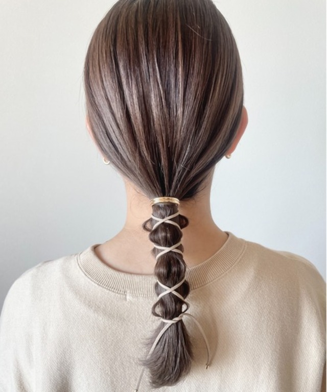 写真 (8枚目) - カチューシャ、リボン、パールetc.デートにもぴったりな冬のヘアアクセ13選 - LOCARI（ロカリ）