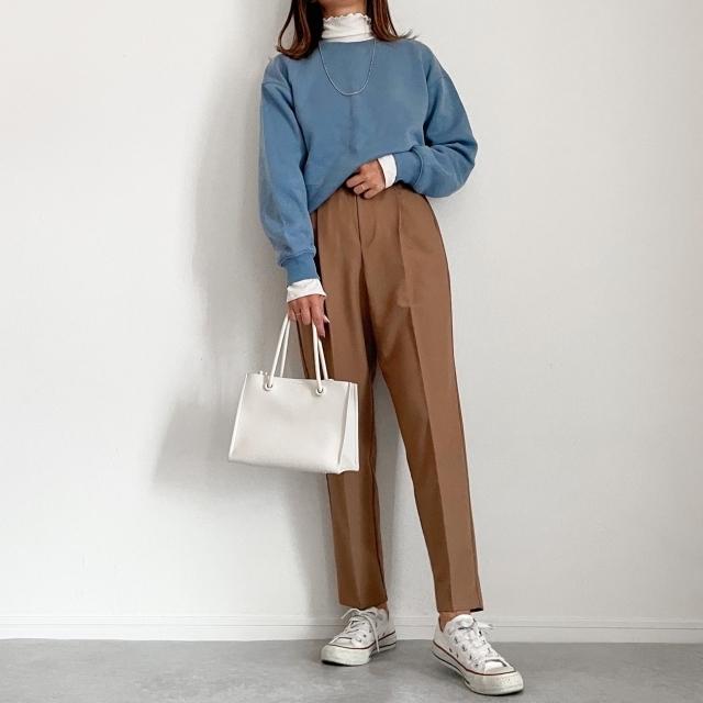 写真 (3枚目) - コレNGって知ってた？！着こなしだけでめっちゃ変わる♡大人女子の「＃GUトップス」活用テク - LOCARI（ロカリ）