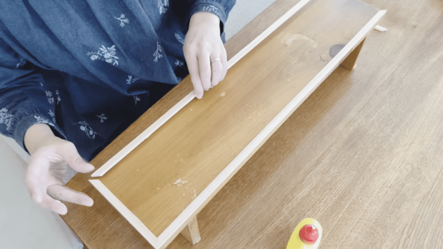 写真 (2枚目) - くたびれたシェルフを「モザイクタイル」でリメイク♪100均の目地材で簡単DIY - LOCARI（ロカリ）