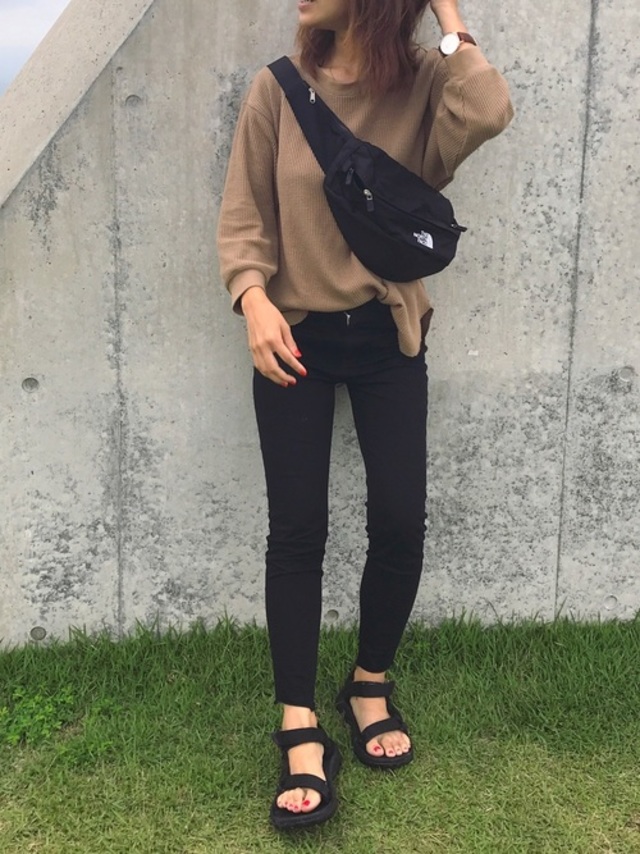 写真 (13枚目) - ウエストポーチが主役♡真夏のスポーツミックスコーデ - LOCARI（ロカリ）