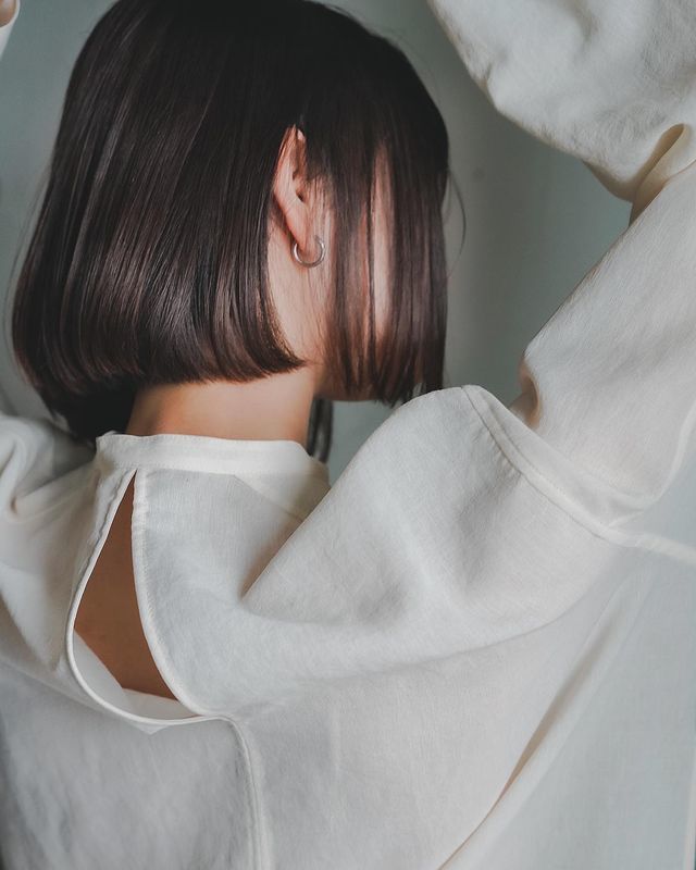 写真 (1枚目) - グレージュって何色？ブリーチなしでも透明感♡明るめ・暗めグレージュカラーBOOK - LOCARI（ロカリ）