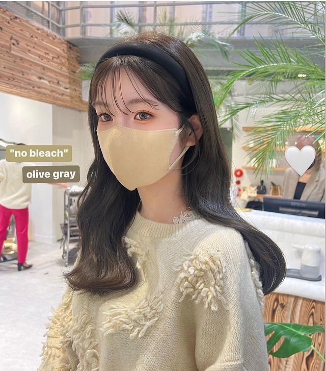 写真 (6枚目) - グレージュって何色？ブリーチなしでも透明感♡明るめ・暗めグレージュカラーBOOK - LOCARI（ロカリ）