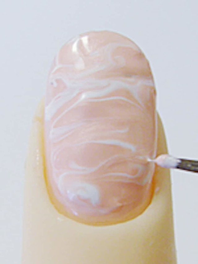 写真 (6枚目) - マーブル柄をセルフネイルで！爪楊枝で代用もOK - LOCARI（ロカリ） - LOCARI（ロカリ）