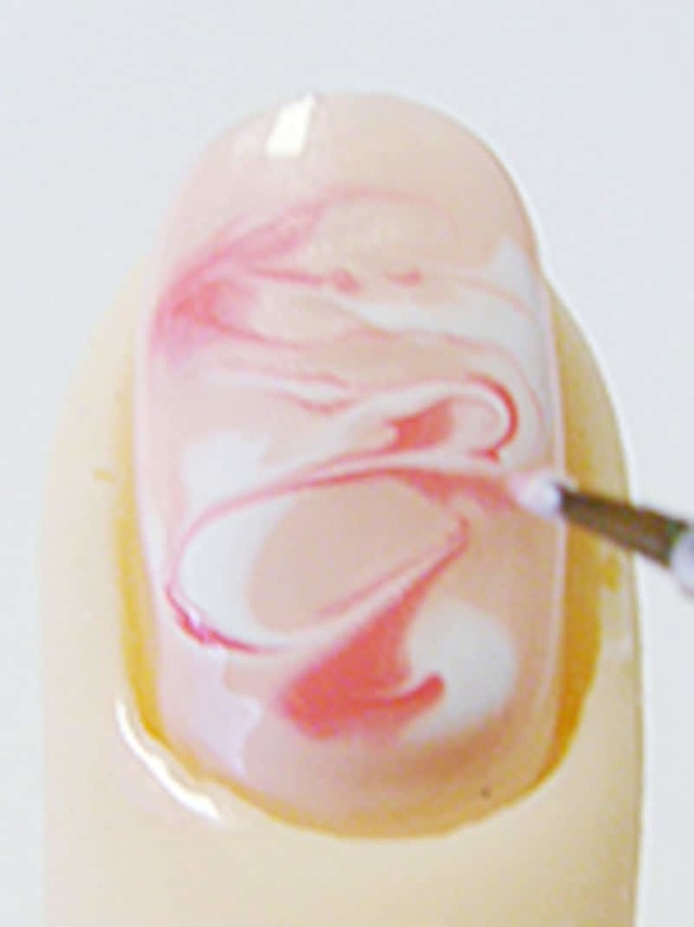 写真 (12枚目) - マーブル柄をセルフネイルで！爪楊枝で代用もOK - LOCARI（ロカリ） - LOCARI（ロカリ）