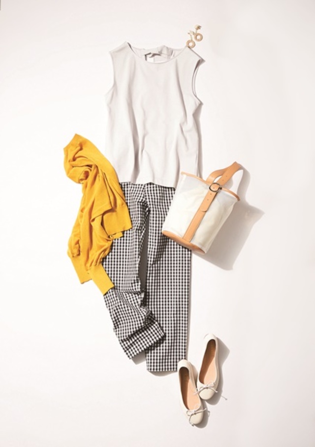 写真 (1枚目) - 憧れのマイナス3kgコーデ♡ デキる女はオフィスでも「華奢見え」 - LOCARI（ロカリ）