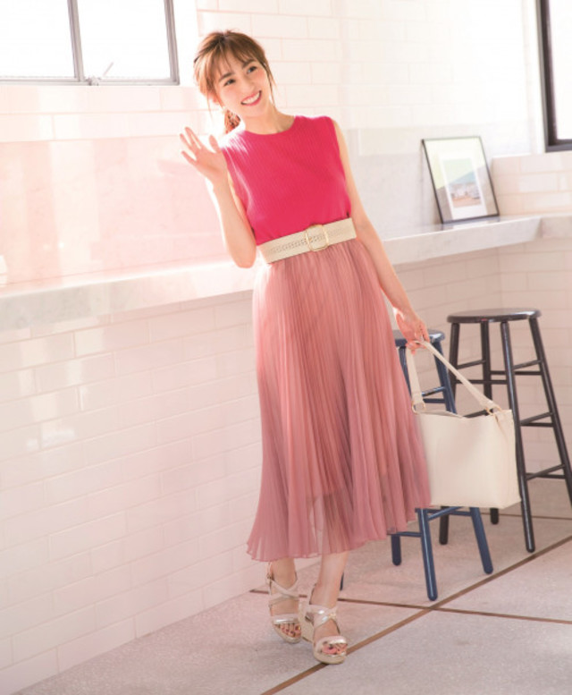 写真 (3枚目) - 夏の露出も怖くない！ マイナス3kg見えする「着ヤセおでかけコーデ」3選 - - LOCARI（ロカリ）