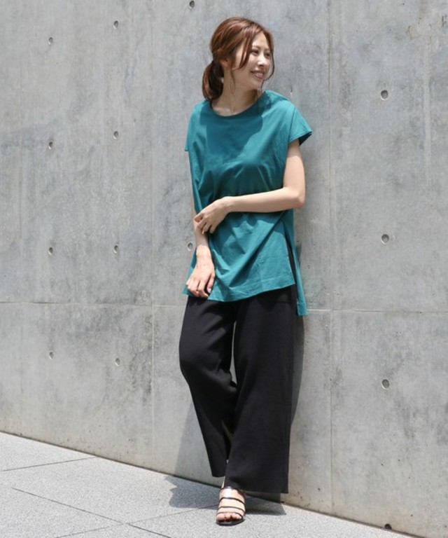 写真 (2枚目) - 今人気！リバイバルのチュニックトップス♡体型カバーが叶うおすすめコーデ集 - LOCARI（ロカリ）