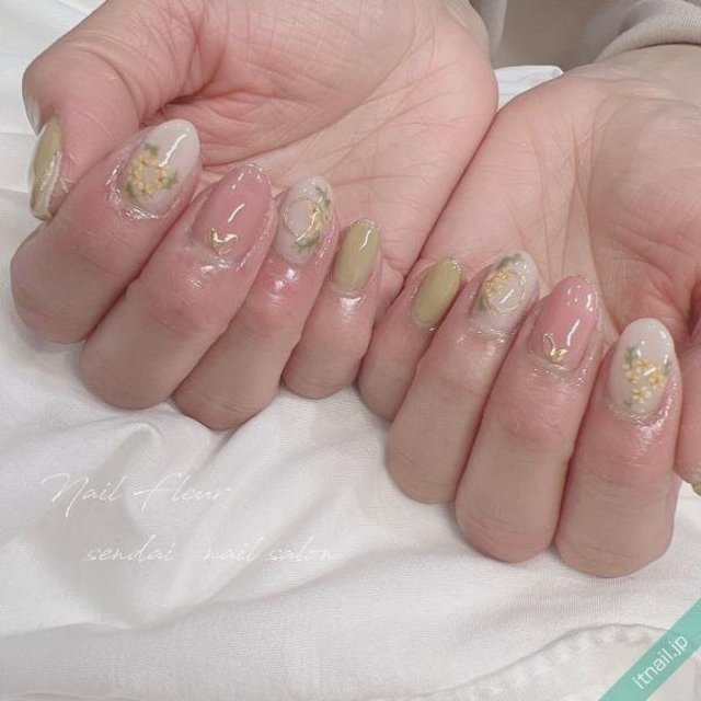 写真 (5枚目) - “ミモザネイル”の季節だよ♡おすすめデザイン～2023～ - LOCARI（ロカリ）