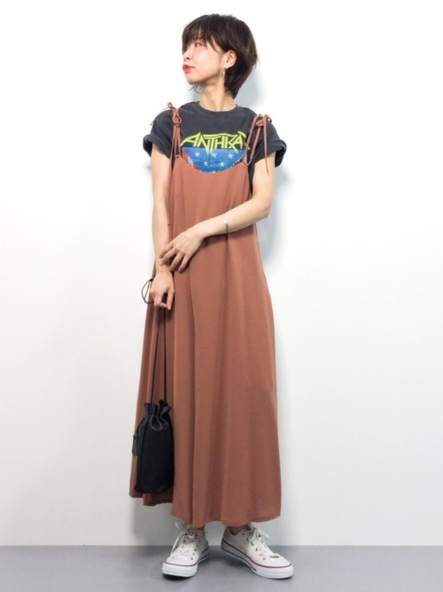 写真 (5枚目) - 2018年版♡こなれ感抜群「ロックT」の大人コーデ特集 - LOCARI（ロカリ）