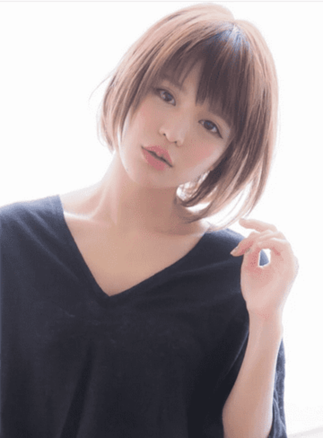 写真 (2枚目) - ヘアで“旬顔”を即座に手にする！30代女子向けボブスタイル5選 - LOCARI（ロカリ） - LOCARI（ロカリ）